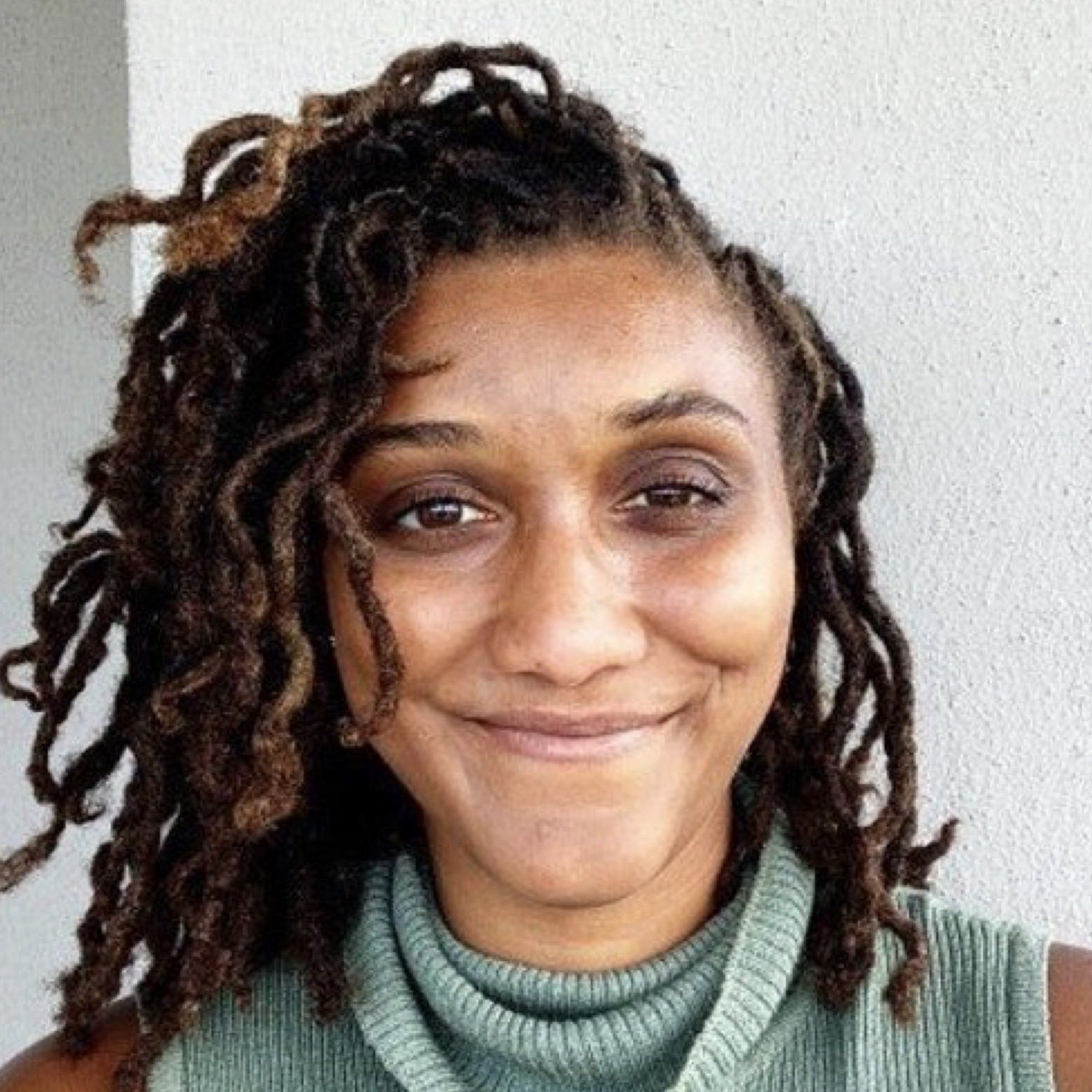 Lovinia Reynolds - New Energy Nexus